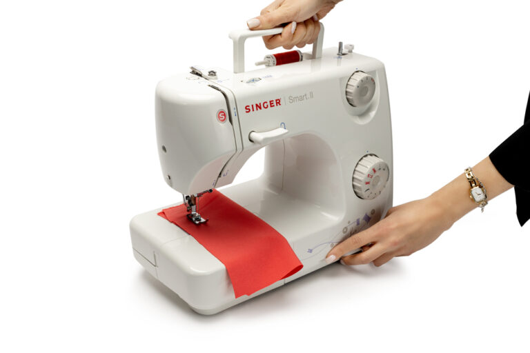 Masina de cusut SINGER SMART II - Singer Romania