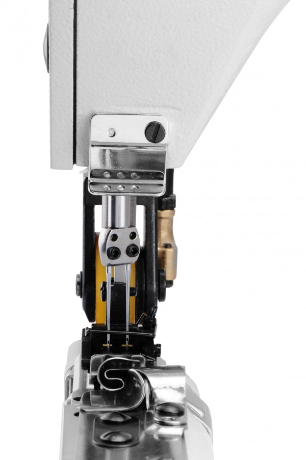 Masina de cusut industriala SINGER 811C pentru cusatura in lant cu 2 ...